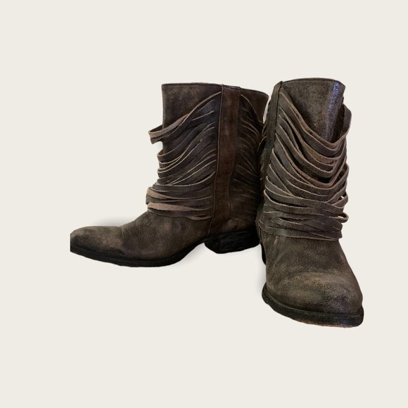 Matisse | Shoes | Matisse Slash Gray Leather Distressed Western Ankle ...